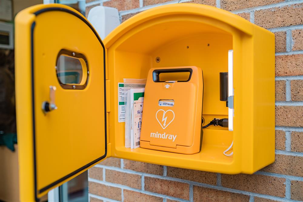 Woman’s Life Saved By Newly Installed Defibrillator | London Hearts
